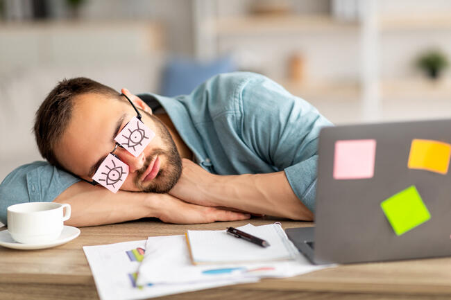 Wie schafft man sich als Student einen geregelten Tagesablauf